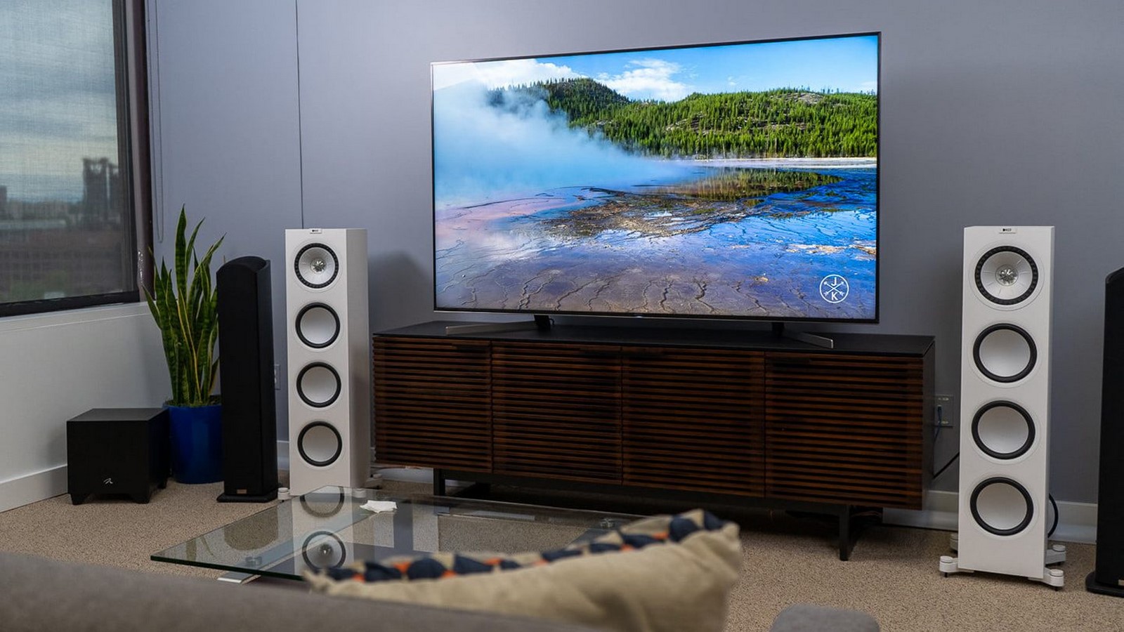 How to Select the Perfect TV and Understanding the Differences ...